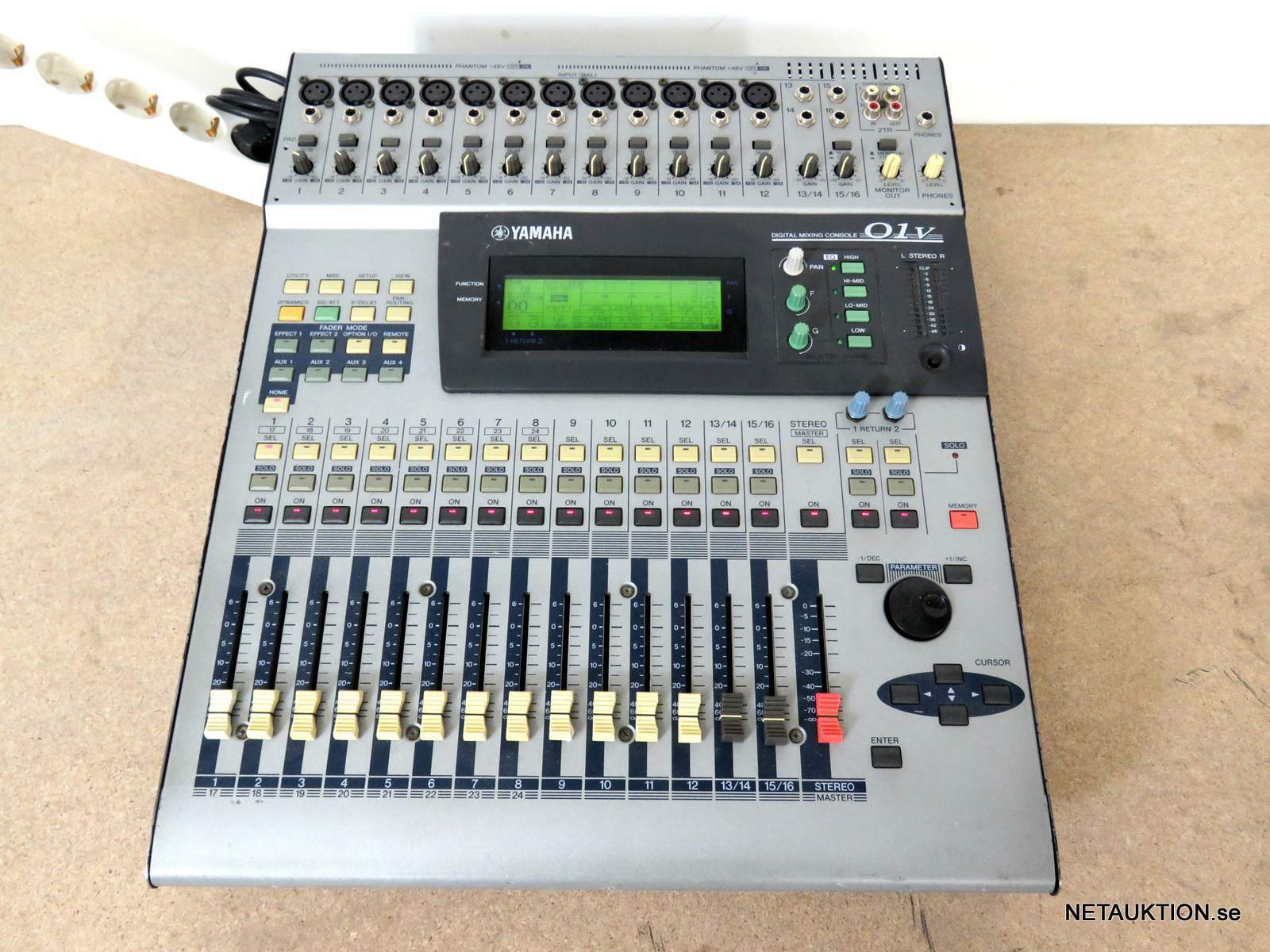 Netauktion - Digital mixer - Yamaha 01V